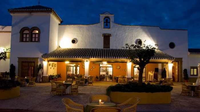 Где можно провести мероприятие в Гранаде?