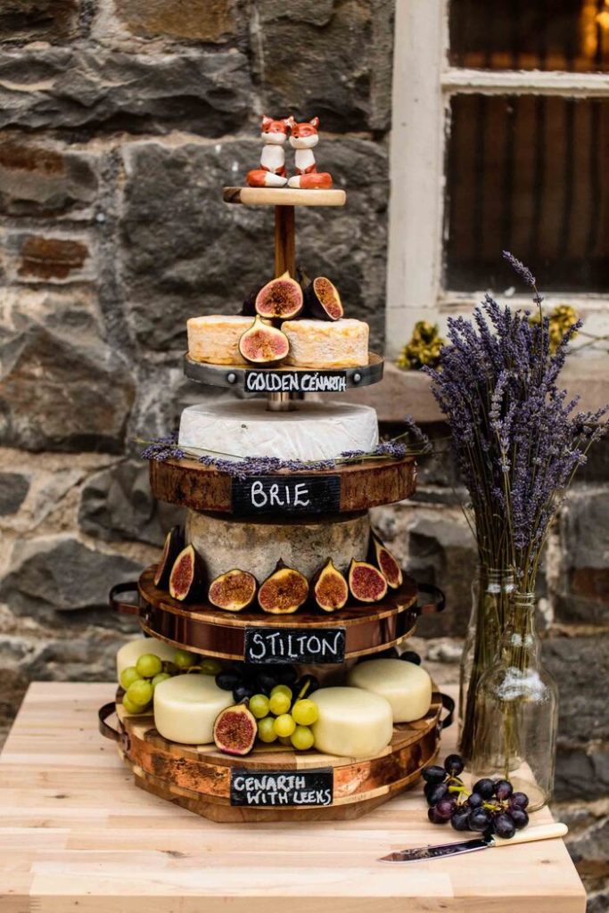 Attention sweet-toothed couples! Wedding cakes trends 2023